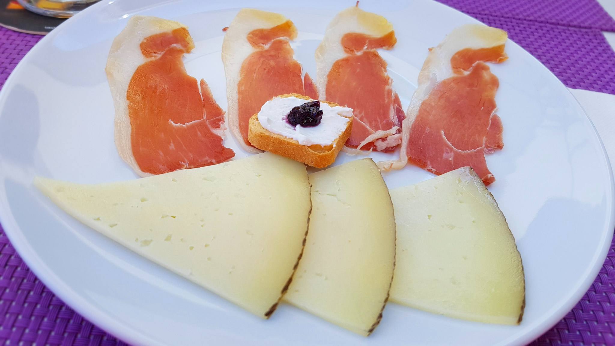 What to Eat in Spain: 20 Must-Try Spanish Dishes - Travel and Taste ...